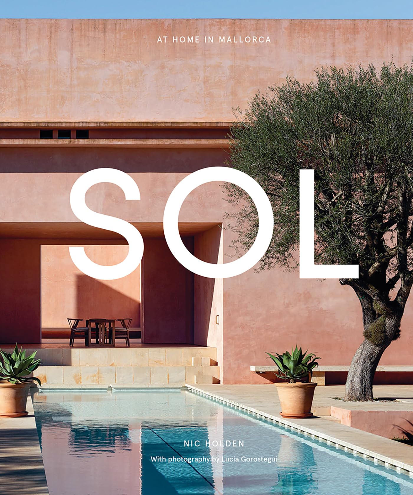 SOL: At Home in Mallorca – The Design Palette